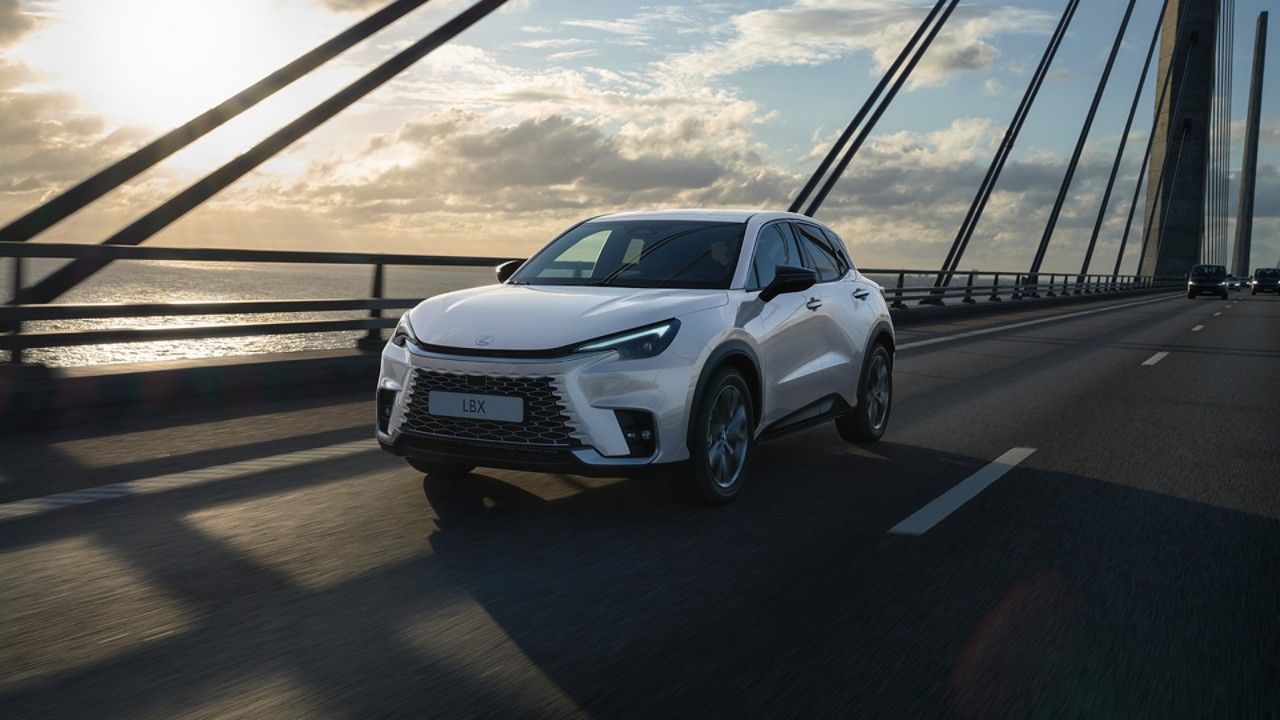 Le Lexus LBX hybride autorechargeable | Lexus Belgique